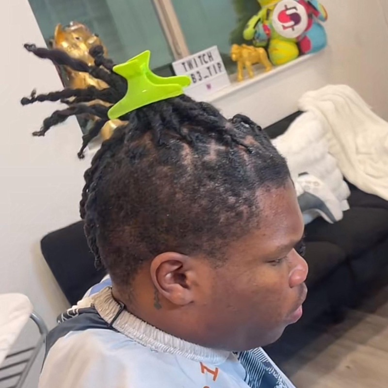 Travis Hunter (feat. Big Siri 9000) - Tockyy: Song Lyrics, Music Videos ...