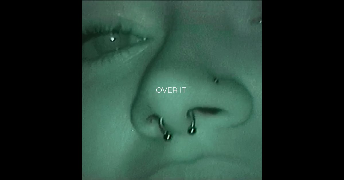 ‎OVER IT - Single - Album by Kizzy Cobain - Apple Music