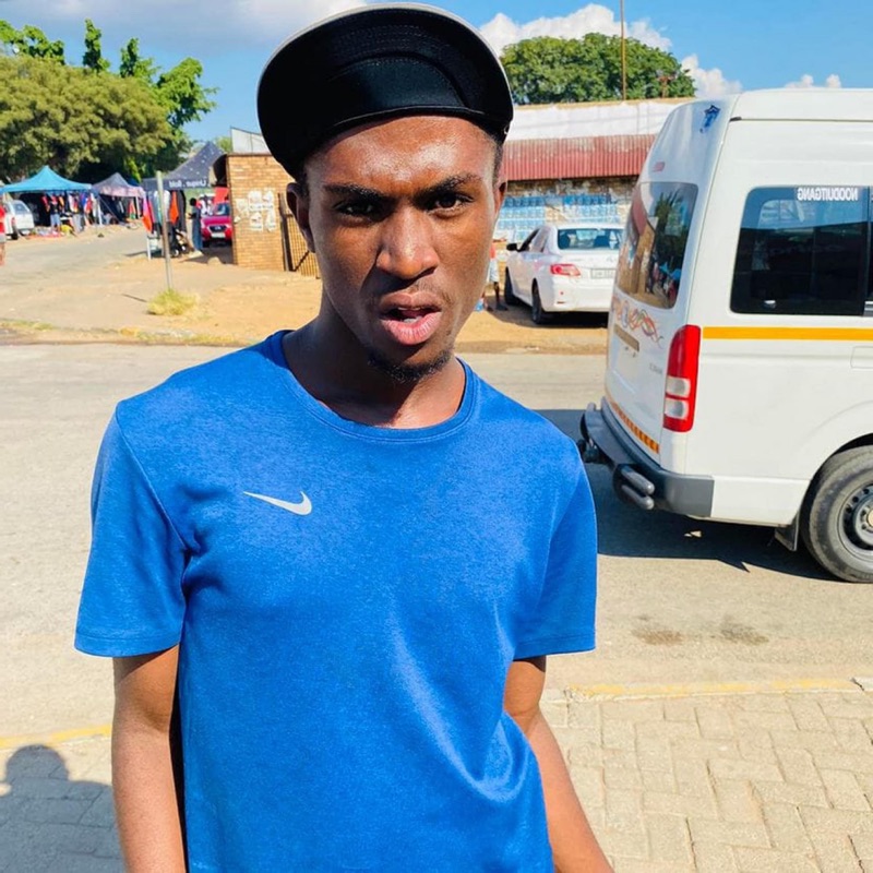 Moyeng (feat. Deejay Task) - Aofishehlaqasteelbosh: Song Lyrics, Music ...