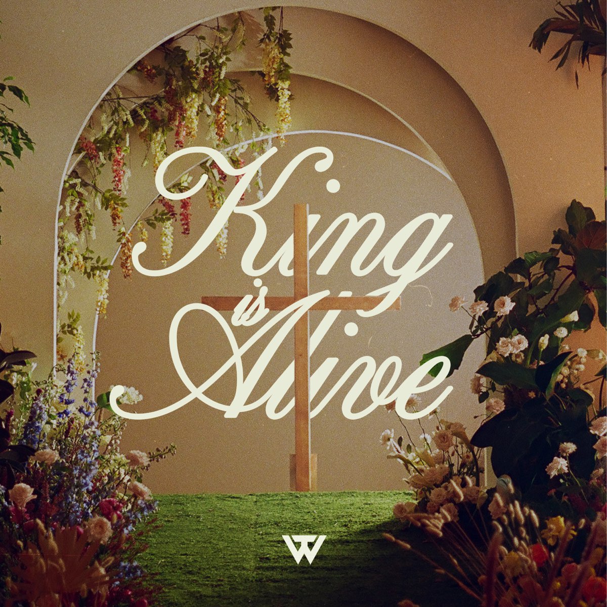 ‎King is Alive (feat. Elizabeth Rosa, Roosevelt Stewart & Christian Spaulding) - Single - Album ...