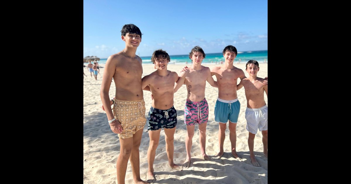 ‎Punta Cana 2025 - Single - Album by Sunny Dew - Apple Music