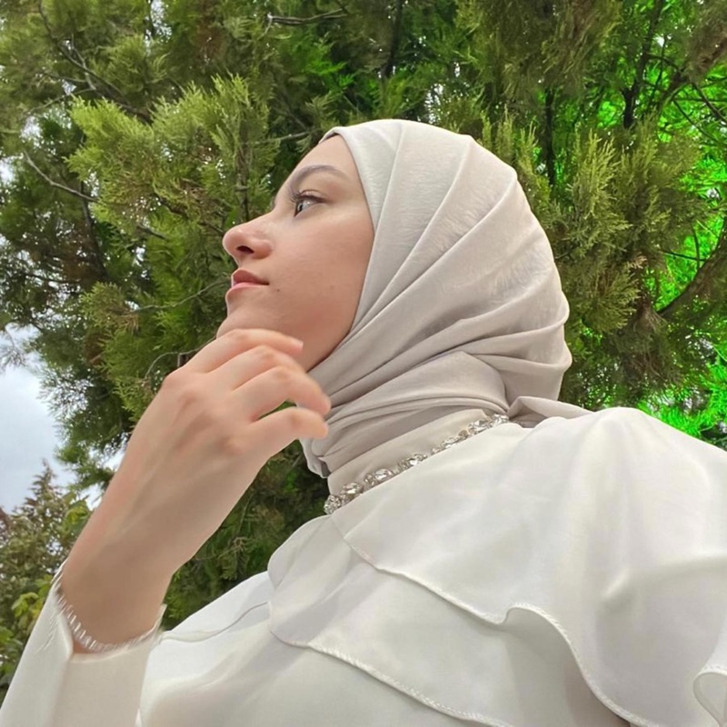 Vazgeçtim - Gamze Şeker: Song Lyrics, Music Videos & Concerts