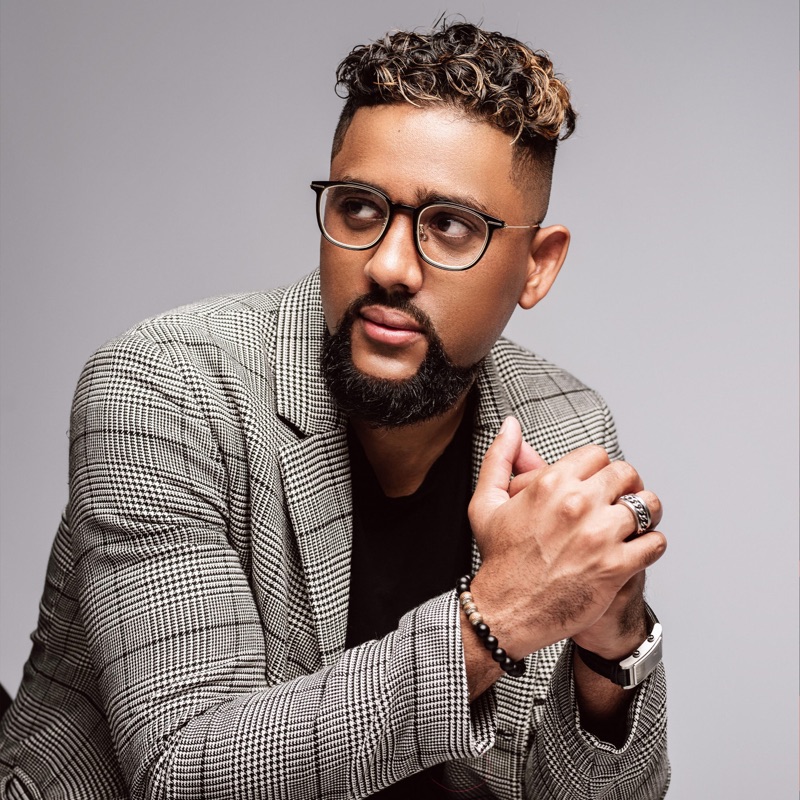 Não toca no meu cell - DJ Faya: Song Lyrics, Music Videos & Concerts