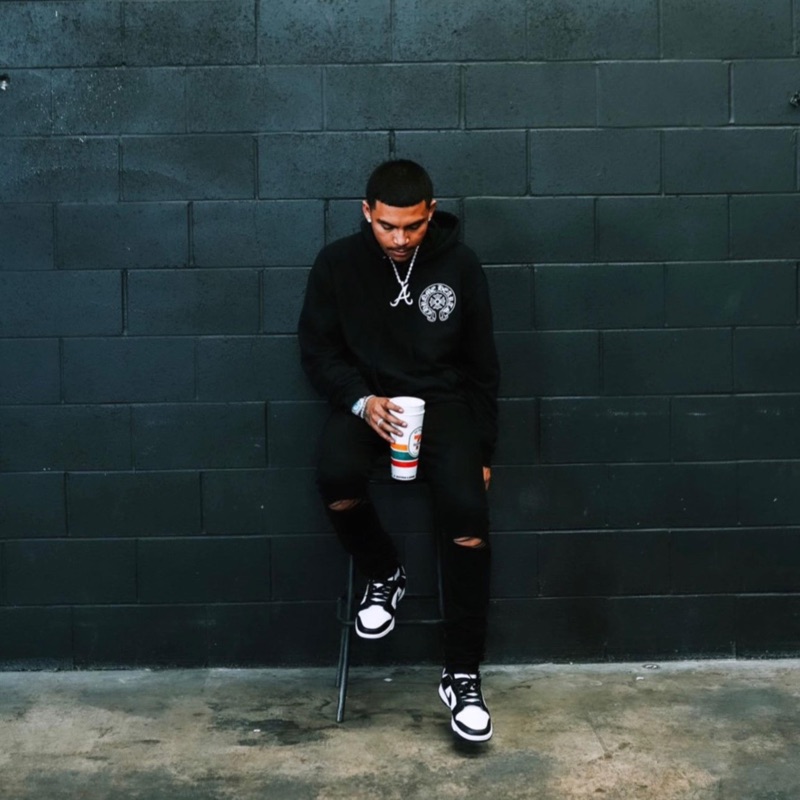 Can't Get Enough - Azul: Song Lyrics, Music Videos & Concerts