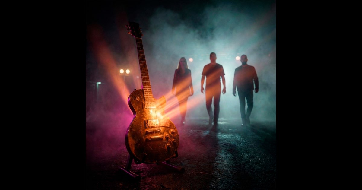 ‎Альбом «When We Stand Together - Single» — ONEIL, KANVISE & ARIS ...