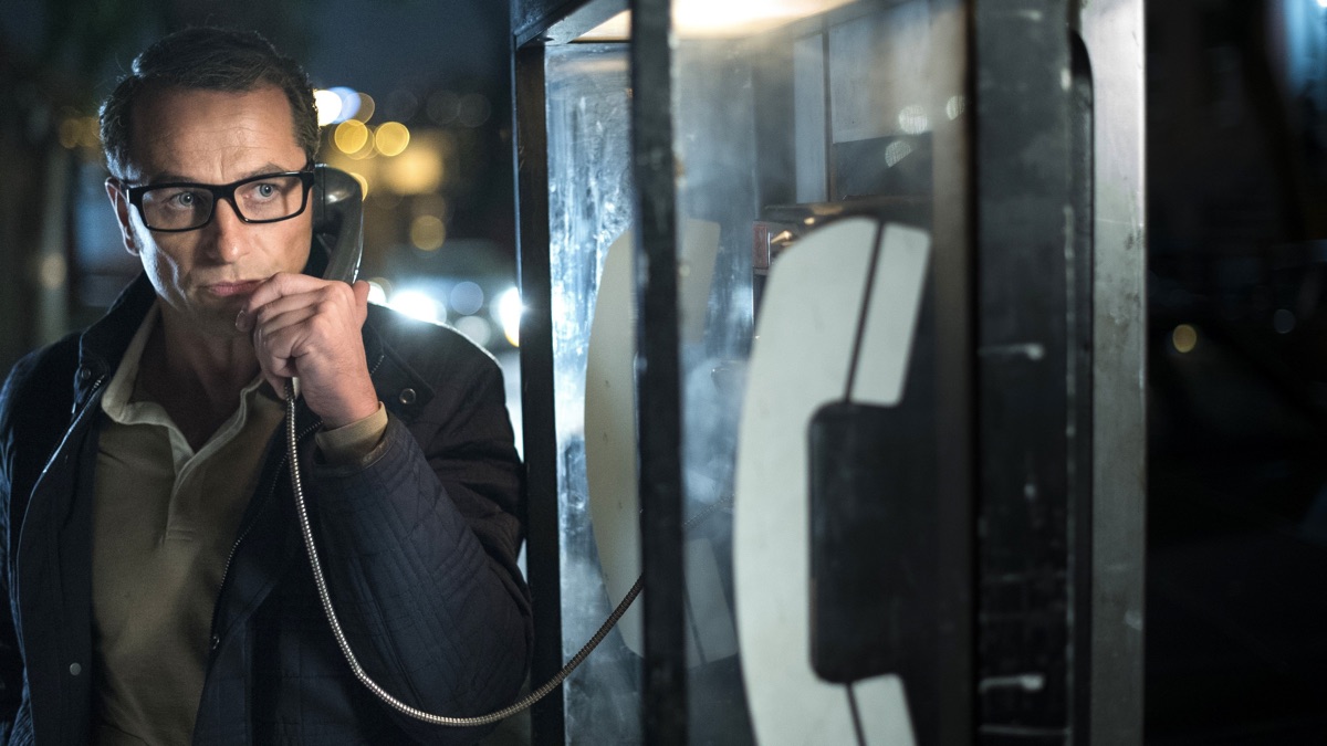 ‎Baggage - The Americans (Series 3, Episode 2) - Apple TV (ES)