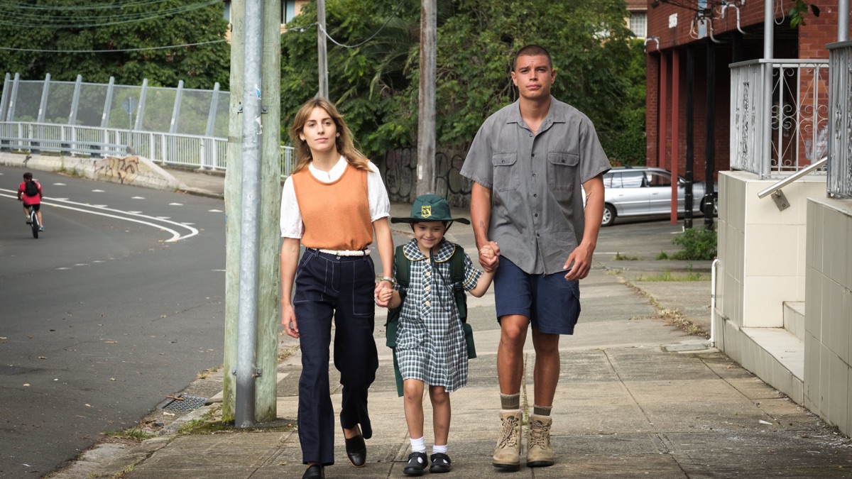 First Day – Bump (Season 3, Episode 1) - Apple TV (AU)