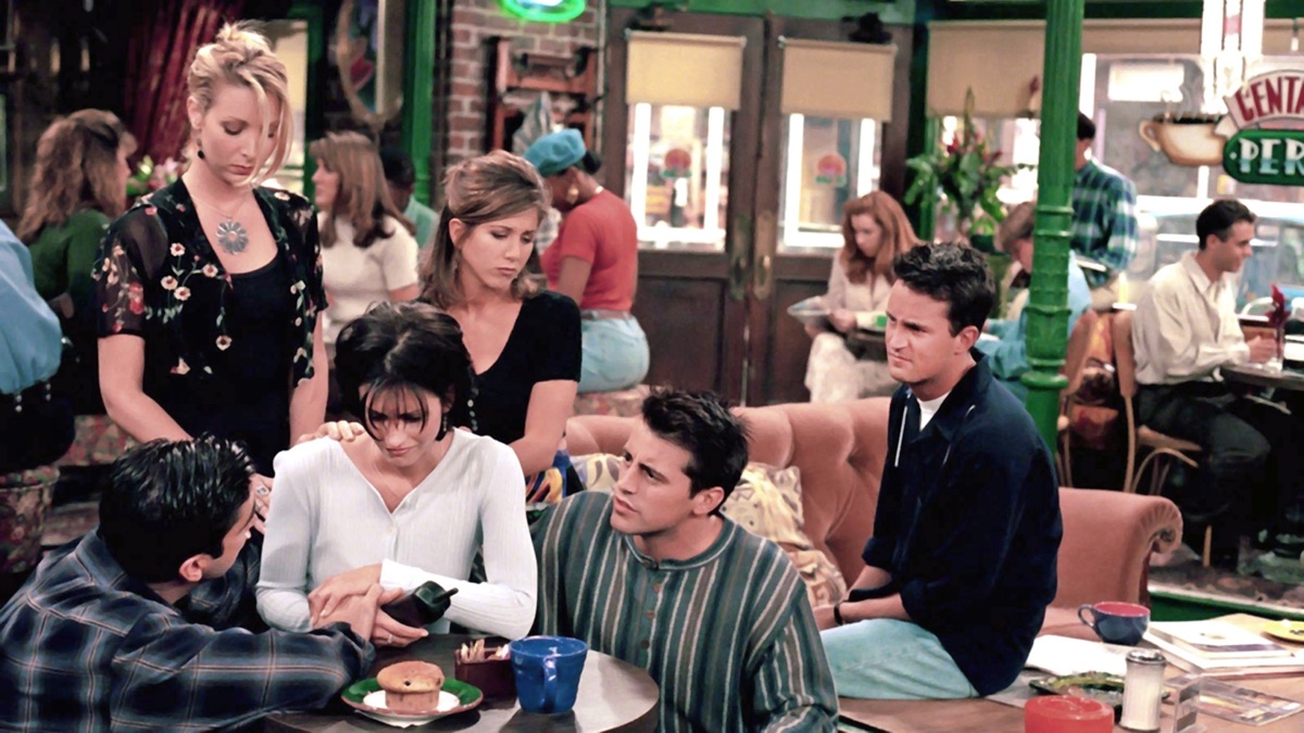 ‎The One With Five Steaks And An Eggplant - Friends (Series 2, Episode ...