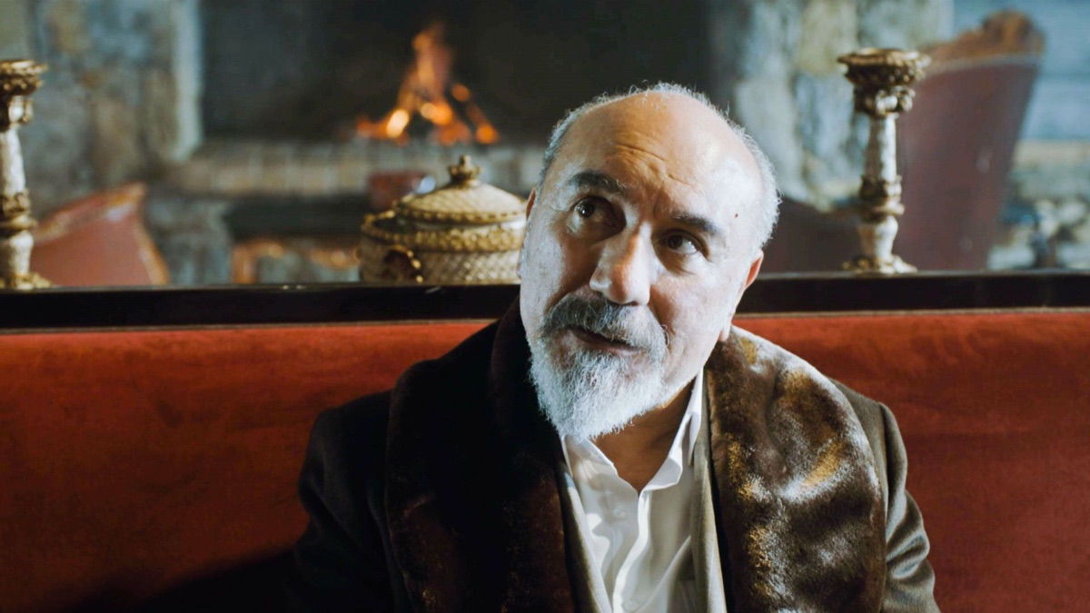 Episode 15 - Esmi Farah (Series 1, Episode 15) - Apple TV (QA)