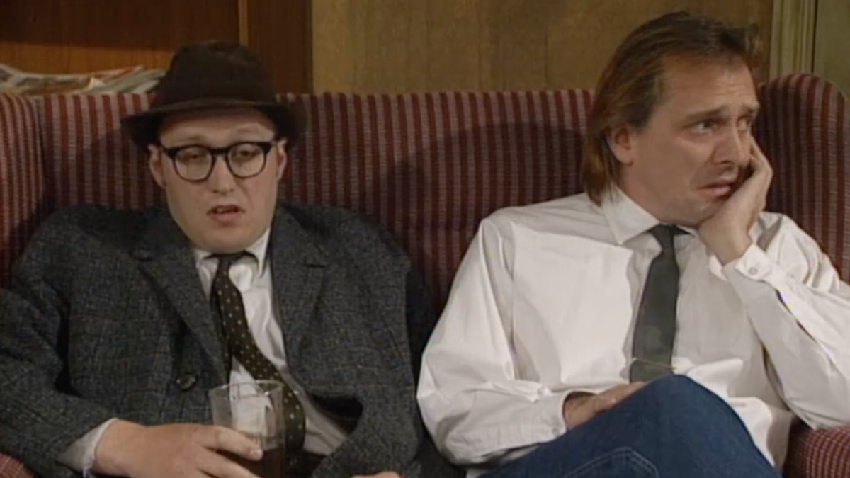 Smells - Bottom (Series 1, Episode 1) - Apple TV (UK)