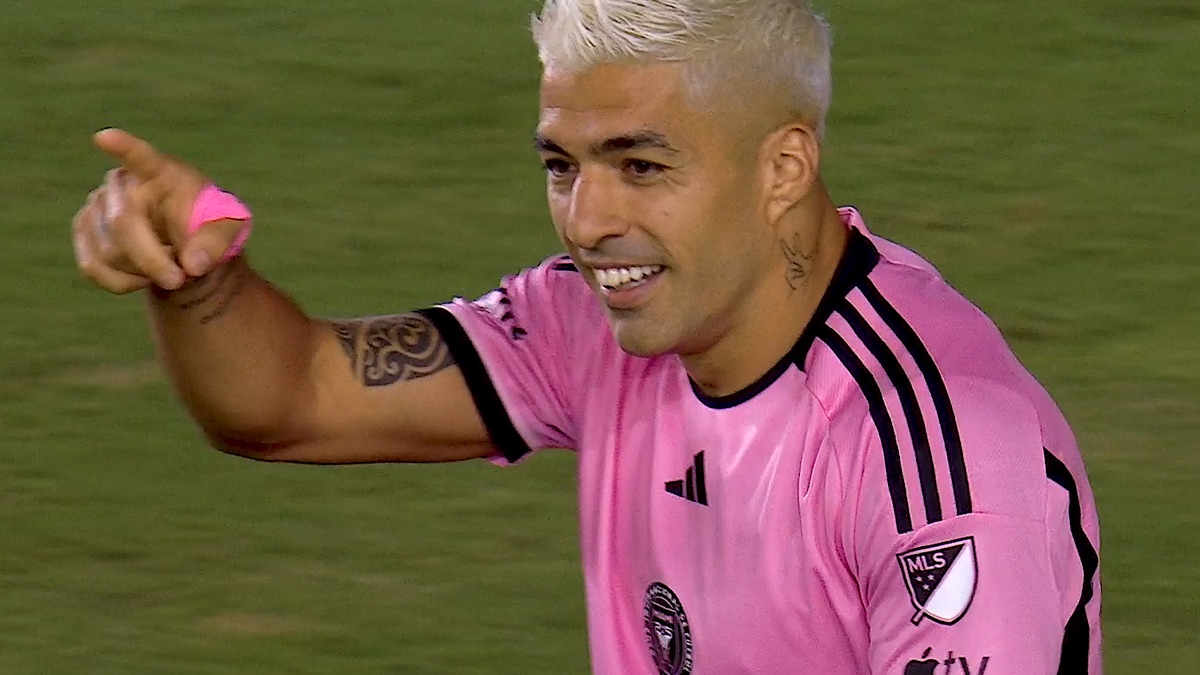 Goal: L. Suárez vs. ATL, 2' (en español) - Watch MLS Highlights