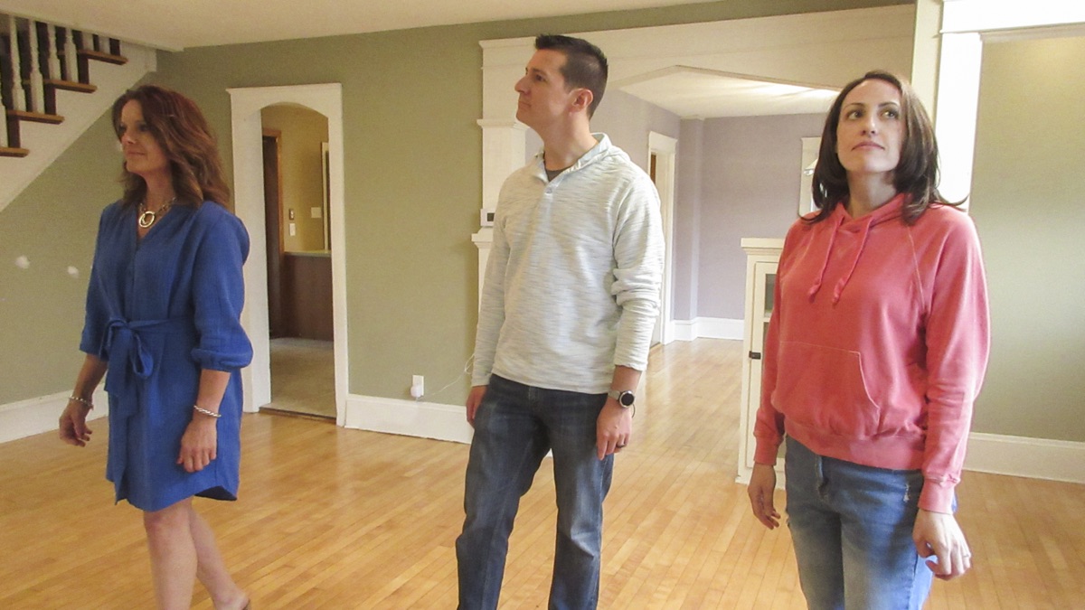Seizing the Day in New England – House Hunters (Season 241, Episode 1 ...