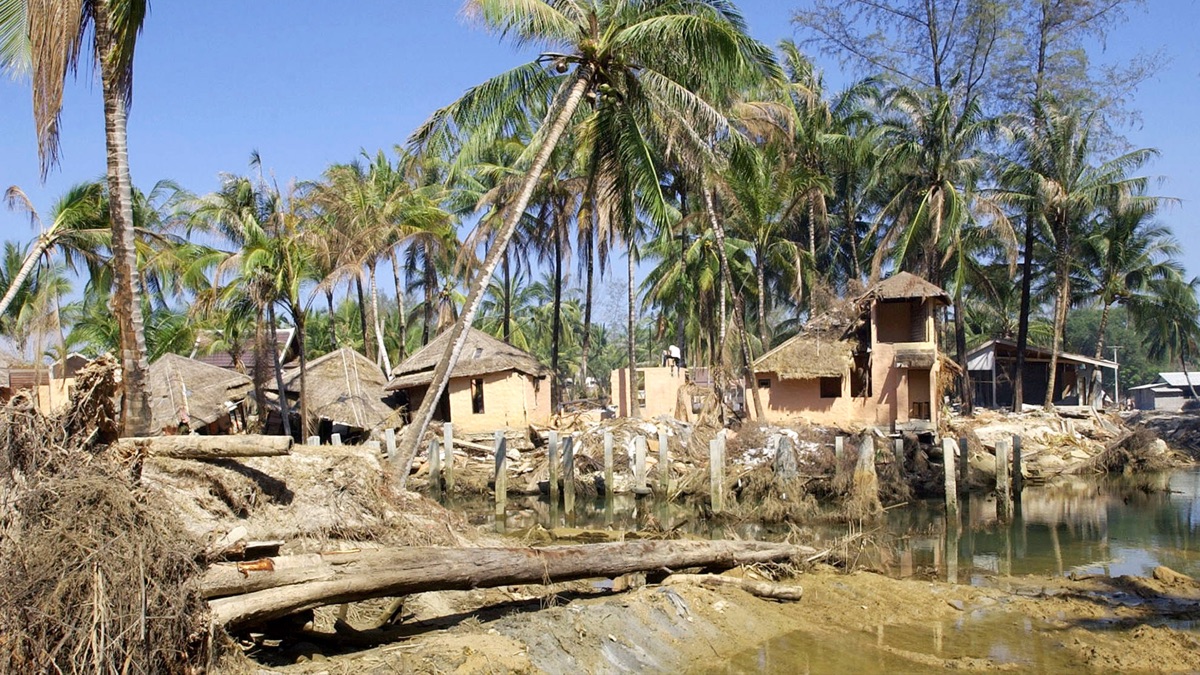 Thailand - Tsunami: Race Against Time (Series 1, Episode 2) - Apple TV (SG)