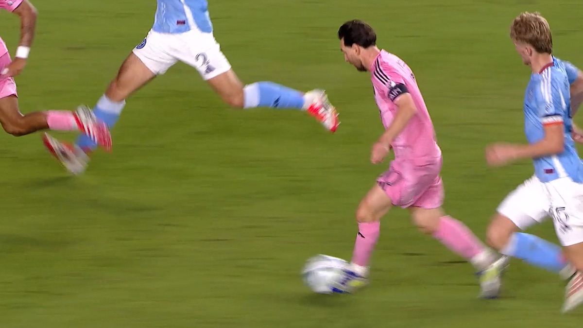 Assist: Messi vs. NYCFC, 90+10' - Apple TV (IN)