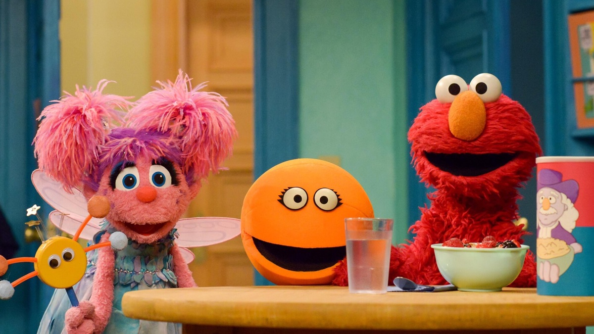 Elmo's Morning Routine - Sesame Street (Series 54, Episode 8) - Apple ...