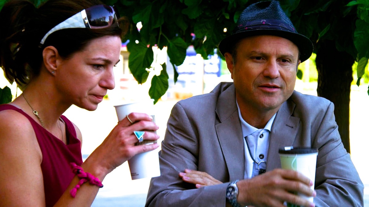 The Colossal Failure of the Modern Relationship - Apple TV