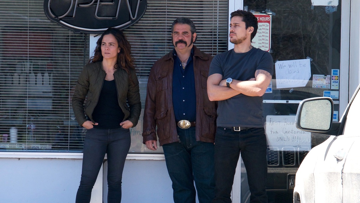 ‎Queen of the South – Queen of the South (Season 3, Episode 4) - Apple ...