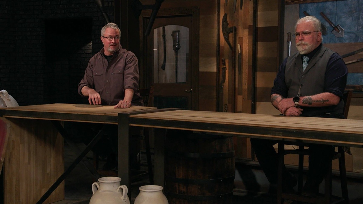 Gladiators Of The Forge: The Final Battles – Forged in Fire (Season 9, Episode 17) - Apple TV (AU)