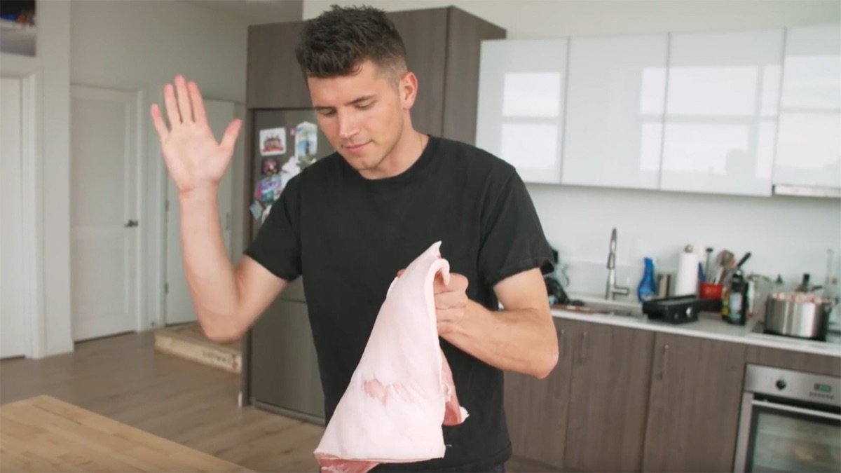 Naruto Ramen - The Uncle Roger Show (Season 2, Episode 6) - Apple TV