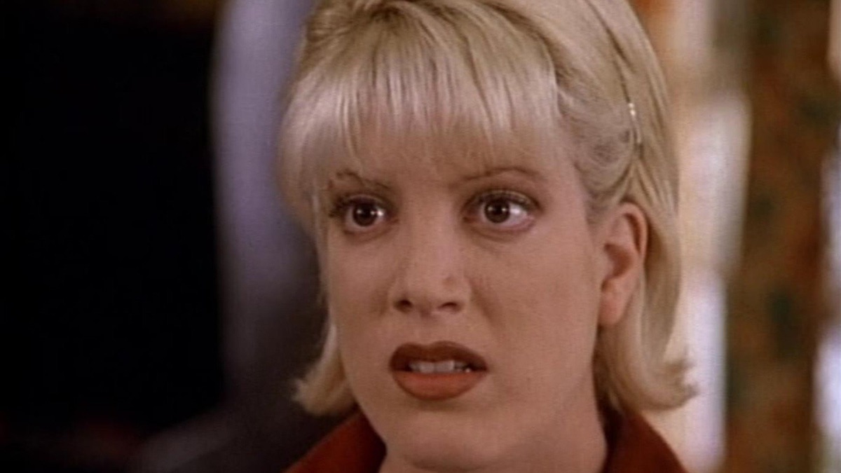 Sweating It Out - Beverly Hills, 90210 (Season 5, Episode 17) - Apple TV