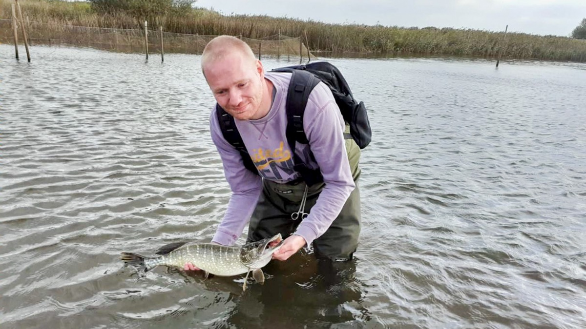 ‎Deadly Baby Wish - Horses & Hangmen (Series 1, Episode 4) - Apple TV (BR)