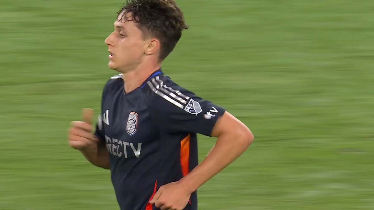 ‎Goal: L. Bombino vs. PAC, 90+10' - Apple TV