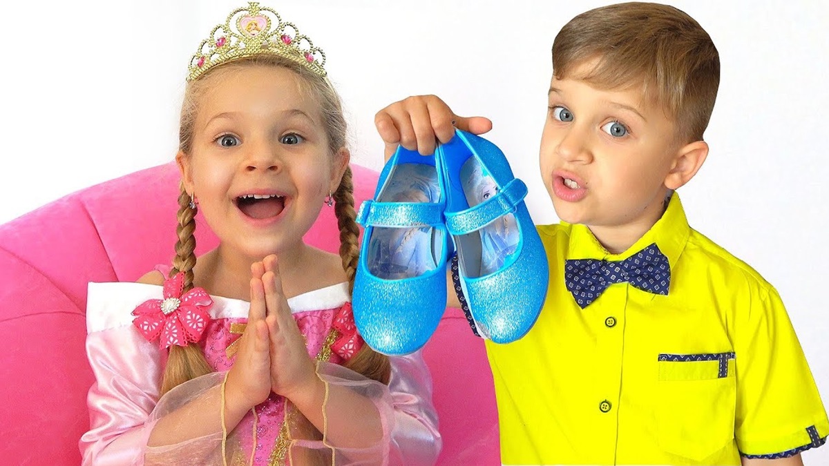 Pretty Princess Play with Diana! - Kids Diana Show: Playground Surprise ...
