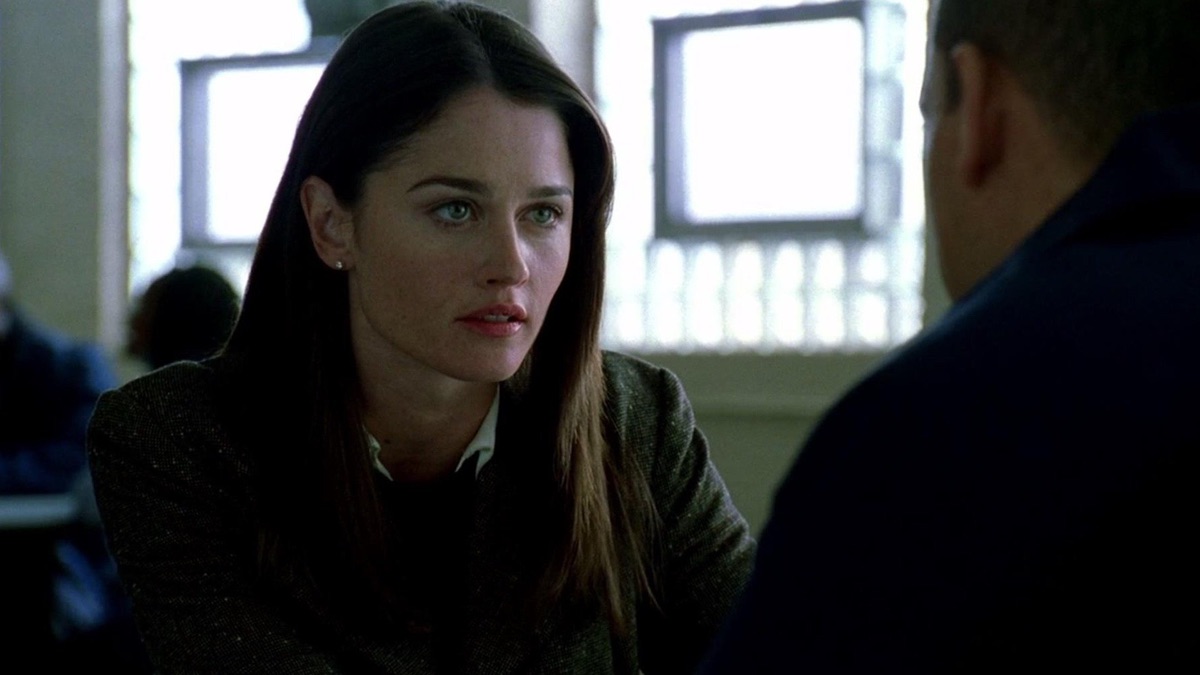 Pilot - Prison Break (Series 1, Episode 1) - Apple TV (JO)