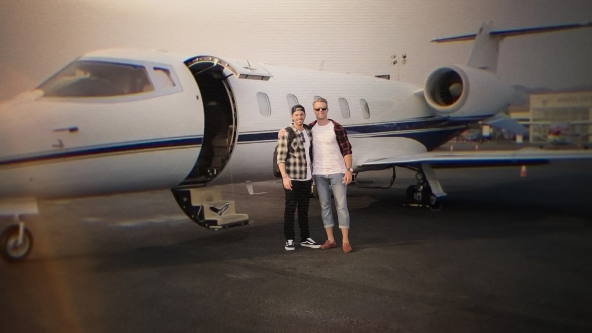 ‎The Man Who Played Hollywood - Hollywood Hustler: Glitz, Glam, Scam ...