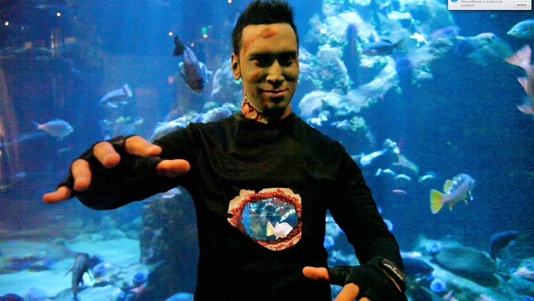 iHole - The Amazing Hole You Can Wear! by Subversus Interactive LLC