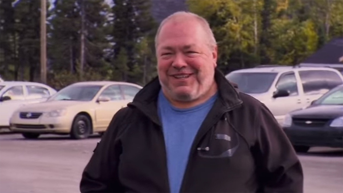 How to Build a Gasifier - Last Stop Garage (Season 2, Episode 7) - Apple TV