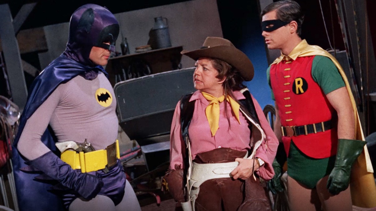 The Great Train Robbery - Batman (Season 3, Episode 22) - Apple TV