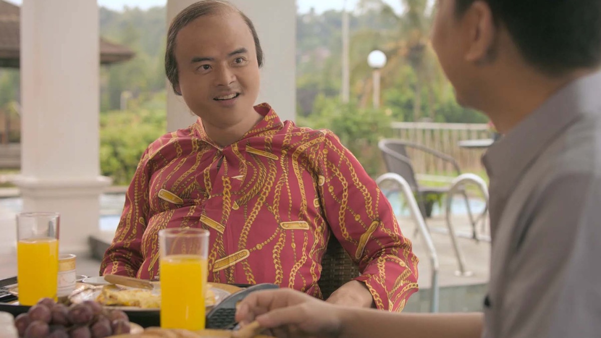 Hello, London! – Theresa Caputo: Raising Spirits (Season 1, Episode 6 ...