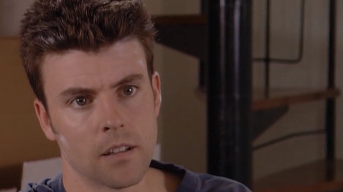 Inside Out - The Bill (Series 15, Episode 49) - Apple TV (UK)