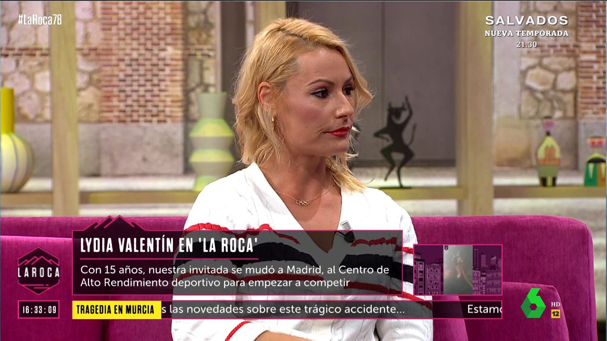 Lydia Valentín - La Roca (Temporada 3, Episodio 4) - Apple TV (ES)