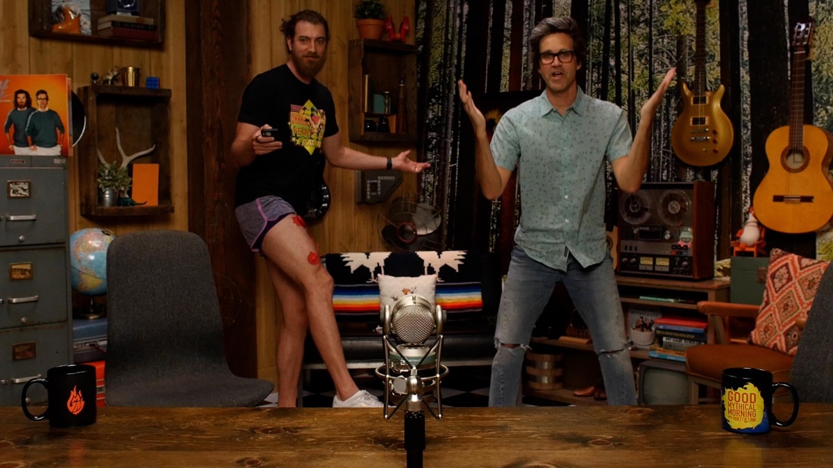 Are These Cell Phone Gadgets Worth It? - Good Mythical Morning - Apple TV