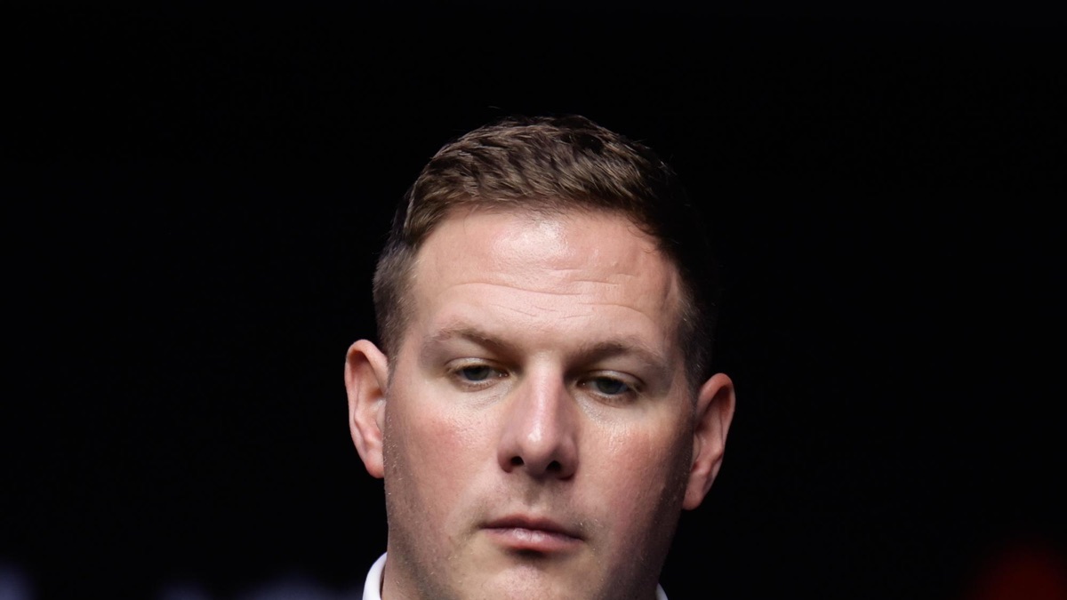 ‎Daniel Wells - Ross Muir - Apple TV