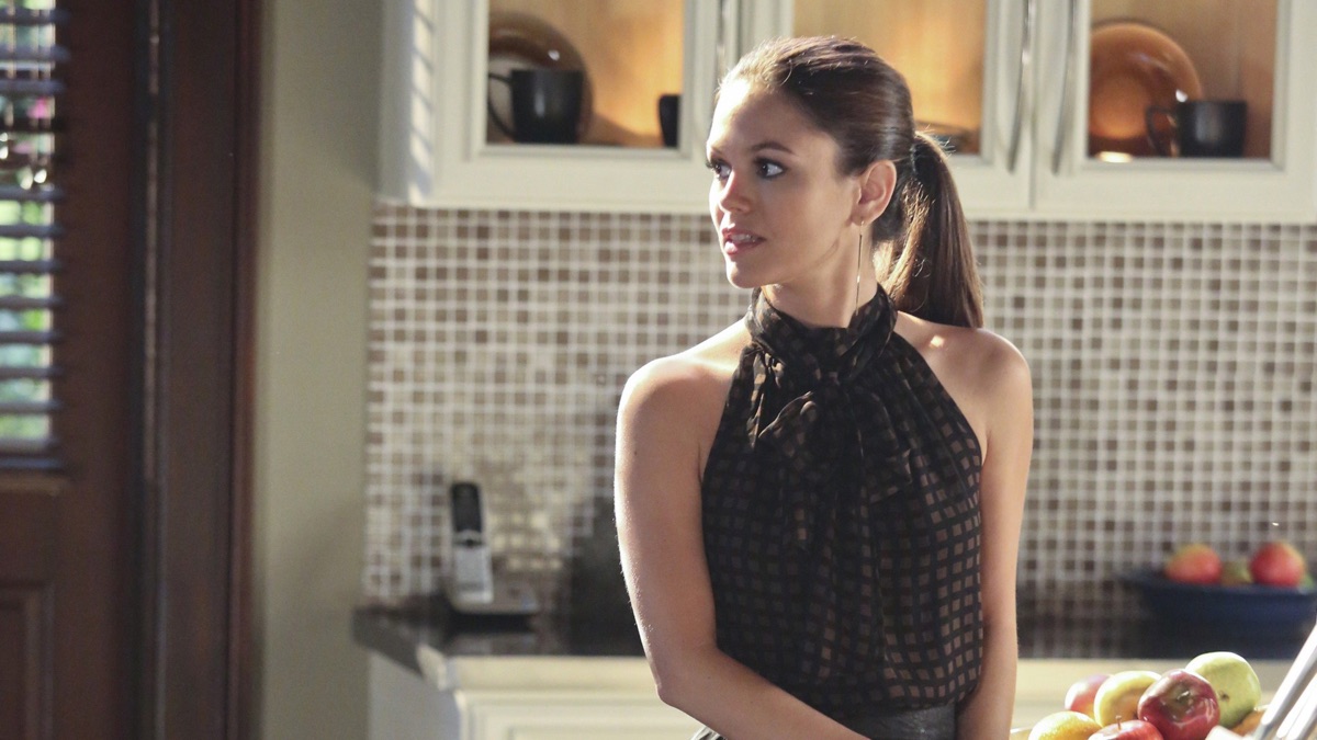 ‎Baby, Don't Get Hooked on Me - Hart of Dixie (Series 2, Episode 7 ...