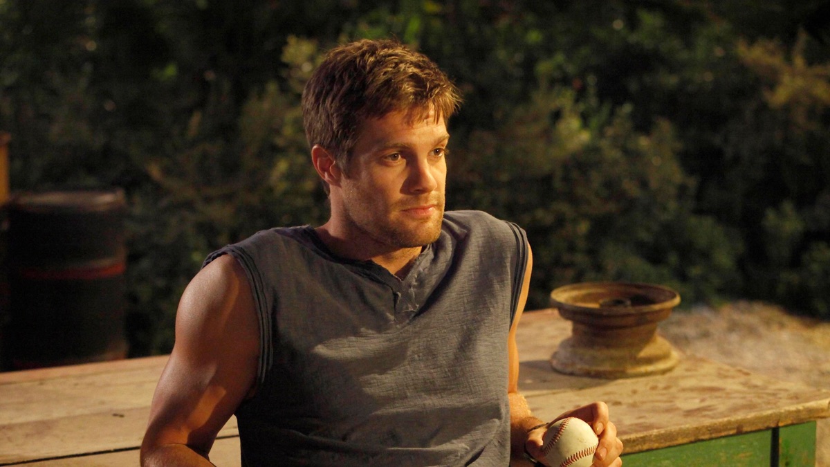 ‎Swing and a Miss - The Finder (Series 1, Episode 4) - Apple TV (ES)
