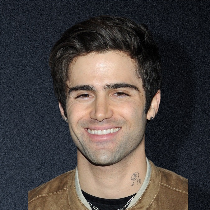 ‎Películas y series de Max Ehrich - Apple TV