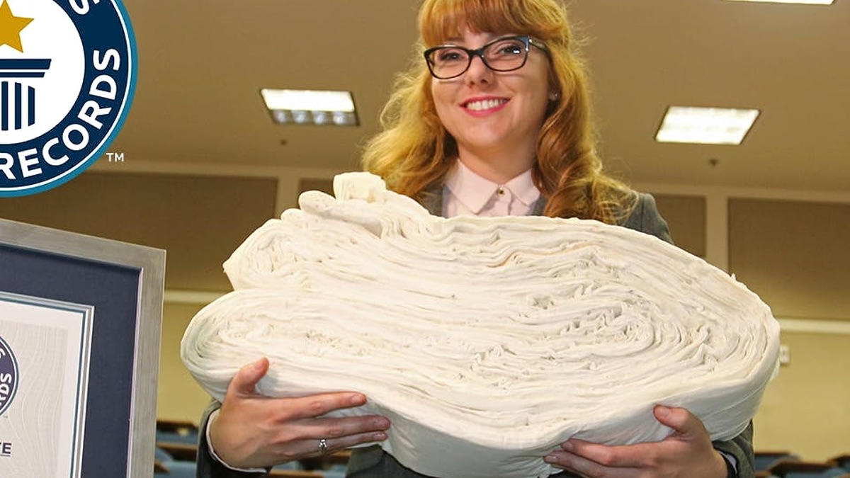 Most Times To Fold A Piece Of Paper - Guinness World Records (Season 4 ...