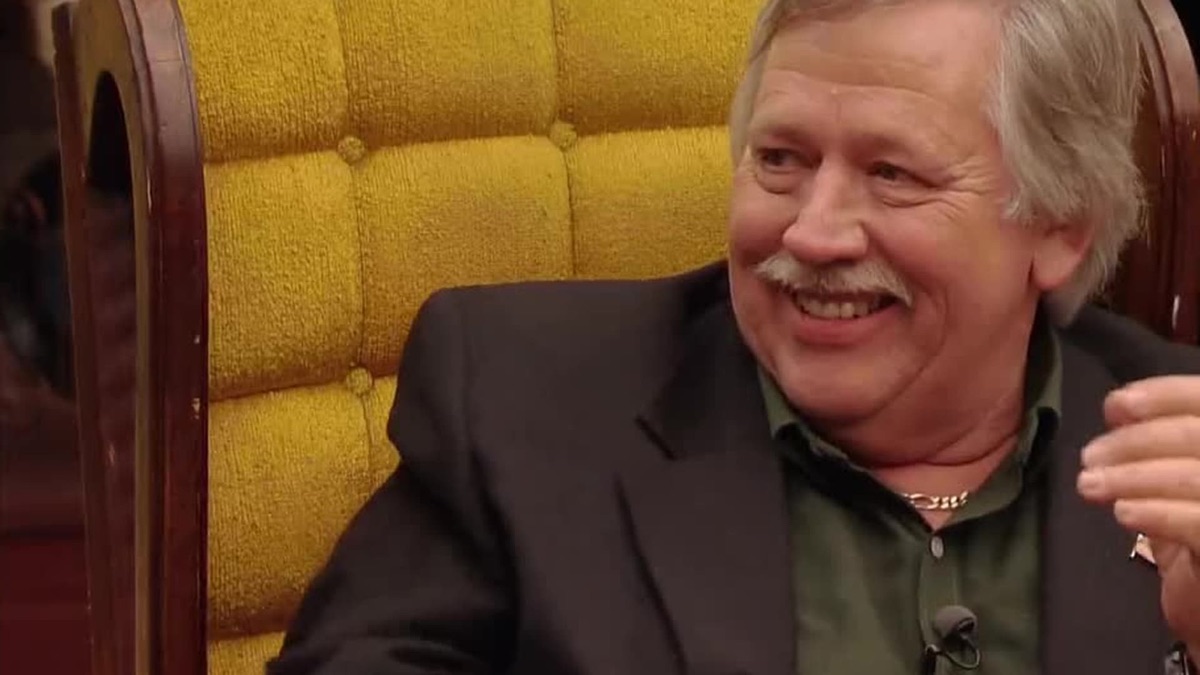 Country's Family Reunion Tribute Series: Vince Gill & Blake Shelton ...