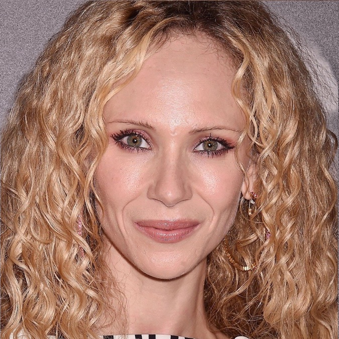 Juno Temple Movies And Shows Apple Tv