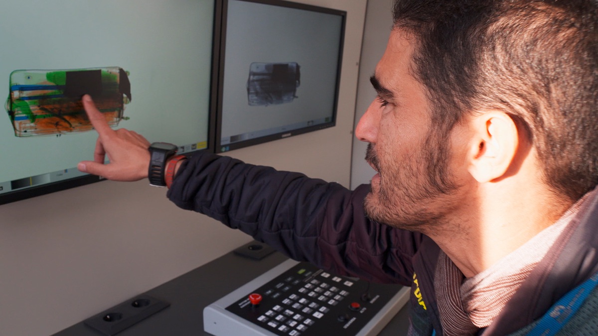 ‎Episode 4 - Border Control: Spain (Series 5, Episode 4) - Apple TV (SG)
