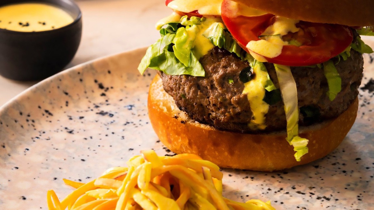 ‎Spicy lamb burgers - Parveen's Indian Kitchen (Series 1, Episode 2 ...