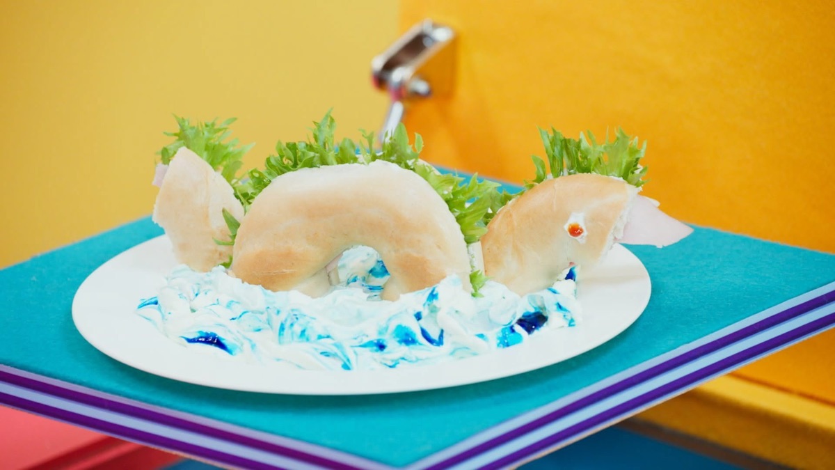 Sea Serpent Bagel - The Makery Bakery (Series 1, Episode 47) - Apple TV ...