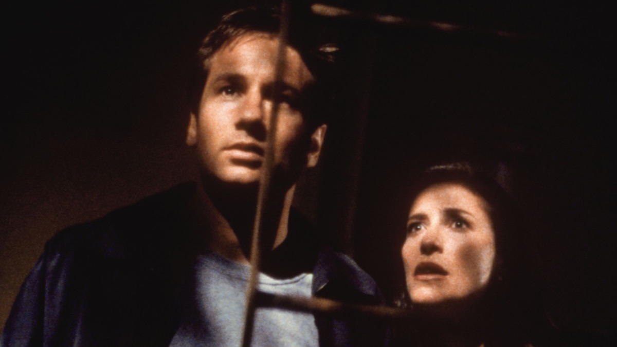 ‎The Beginning - The X-Files (Series 6, Episode 1) - Apple TV (ES)