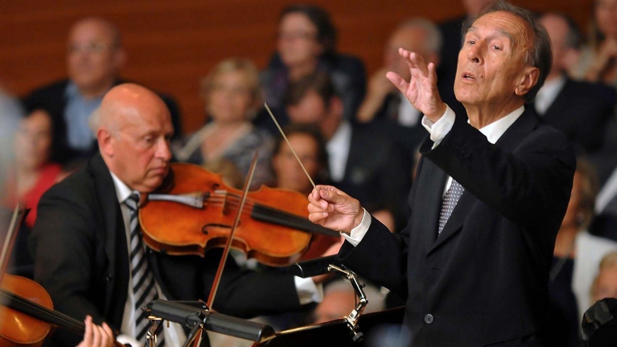 Claudio Abbado dirige le Requiem de Mozart - Apple TV (FR)
