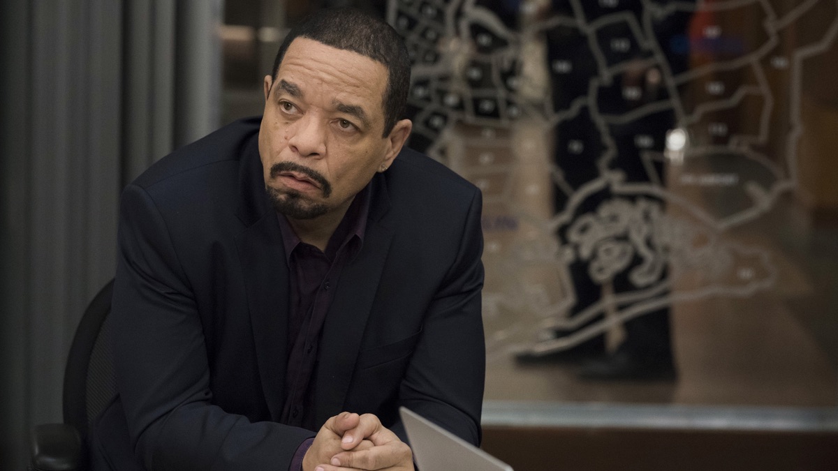 ‎Plastic – Law & Order: Special Victims Unit (Season 20, Episode 11 ...