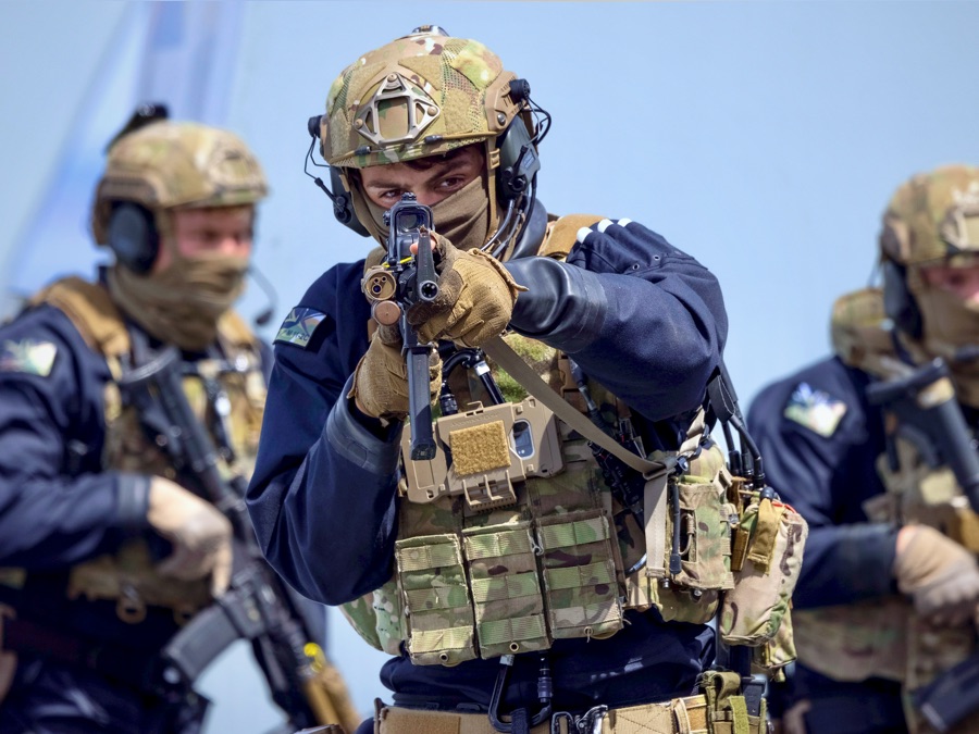 Commando: Britain's Ocean Warriors - Apple TV